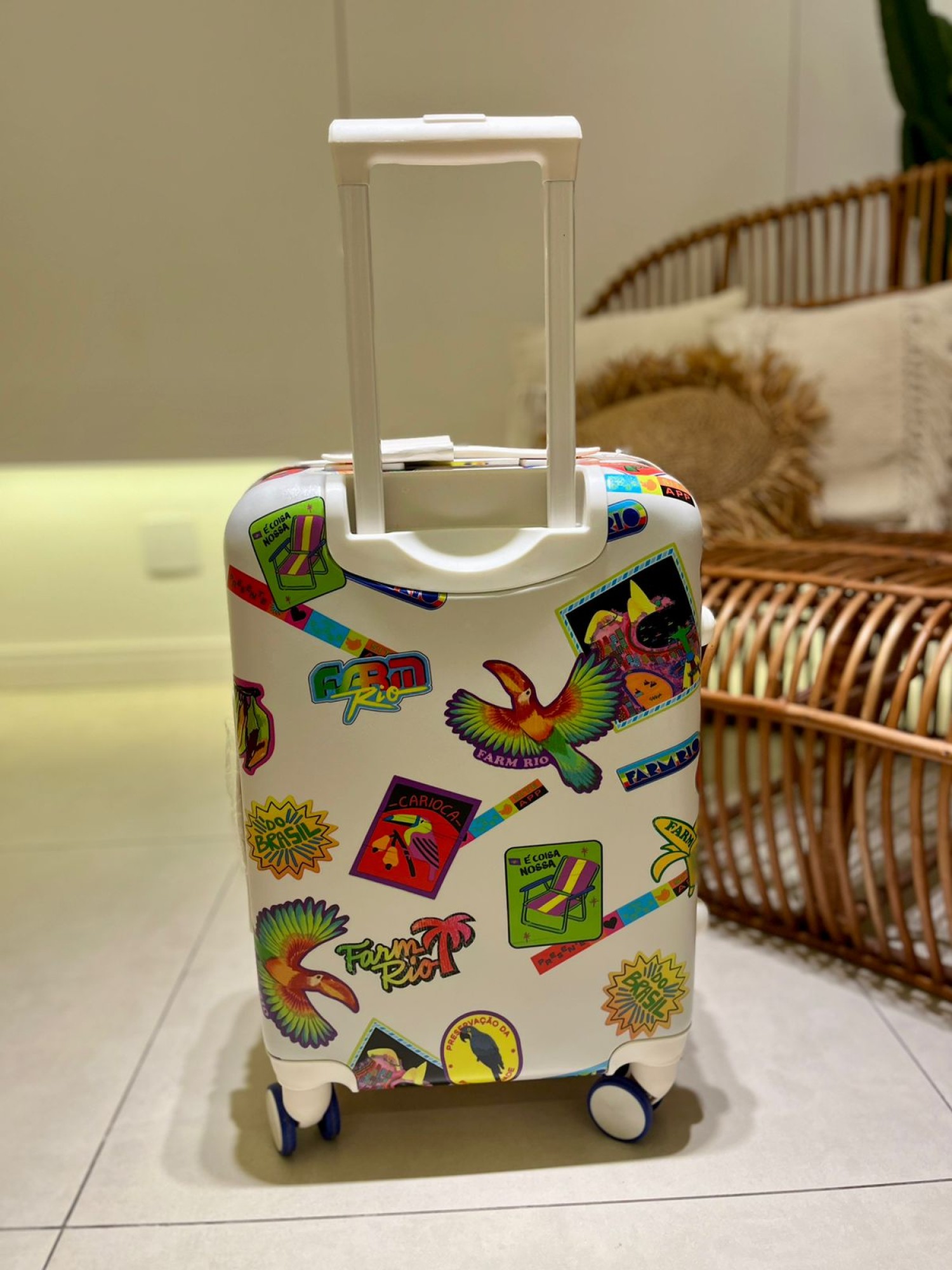 Mala Farm Me Leva Rígida P Patch Rio Off White - Informal Inn
